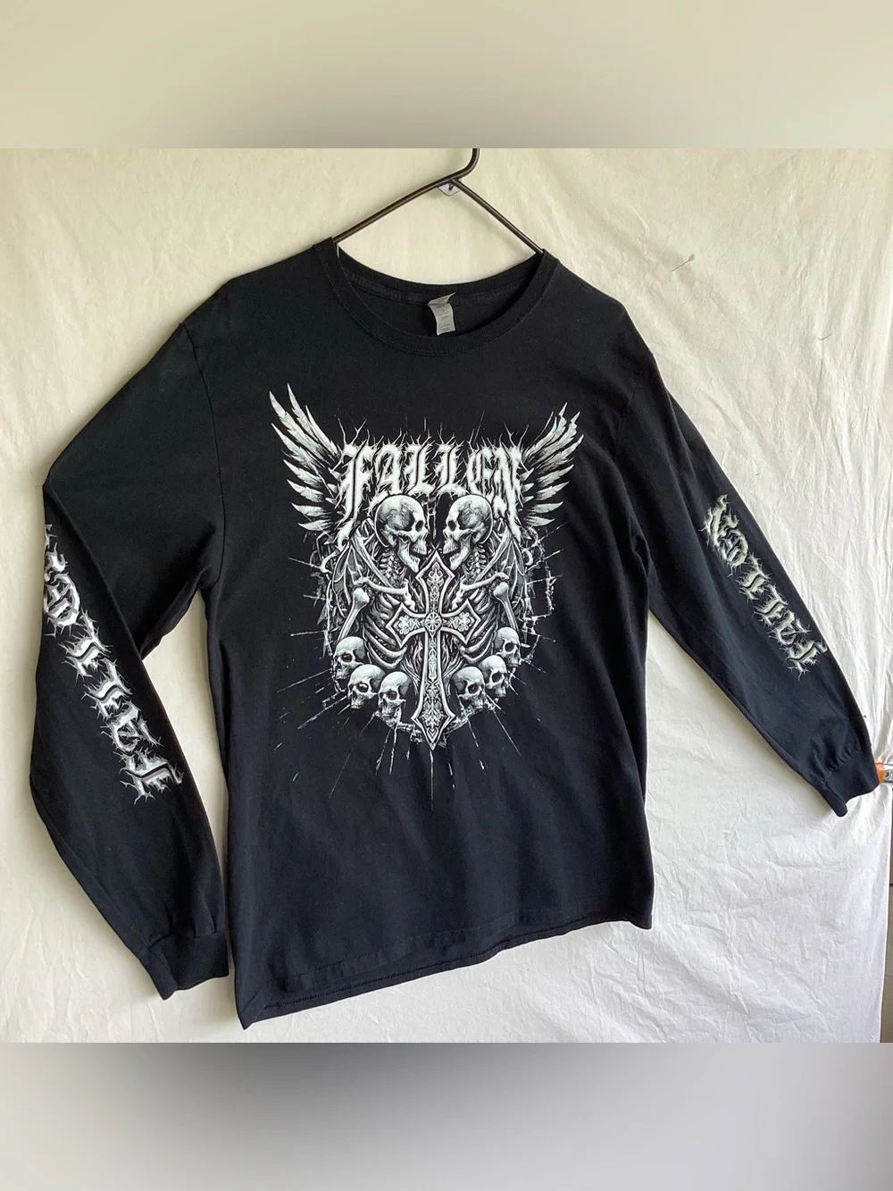 Fruit of the Loom | Shirts | Fallen Graphic Long Sleeve Shirt Skulls ...